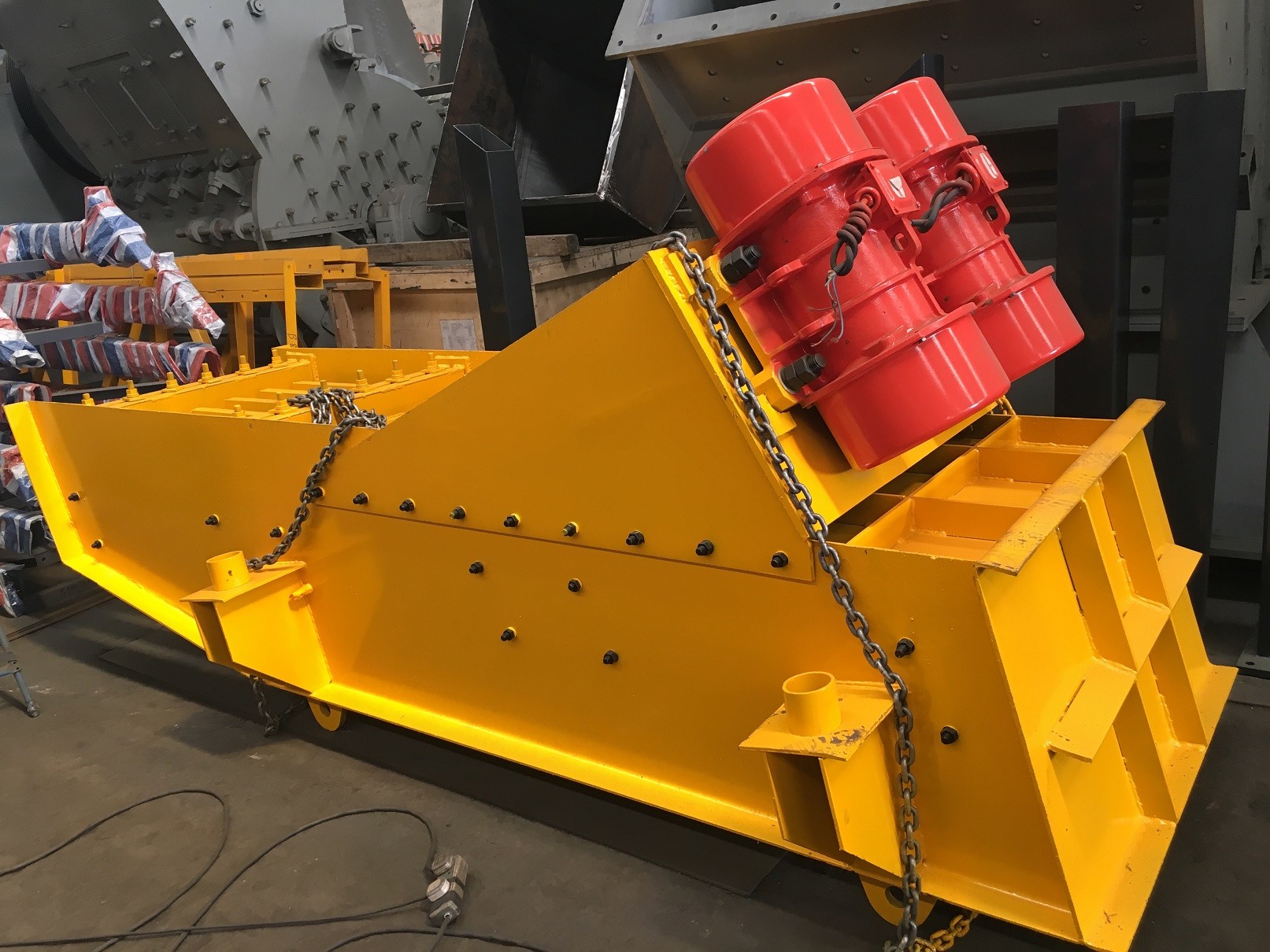 Small Screen Vibrating Feeder Machine 30 TPH GZT1148 Electric GZ Series